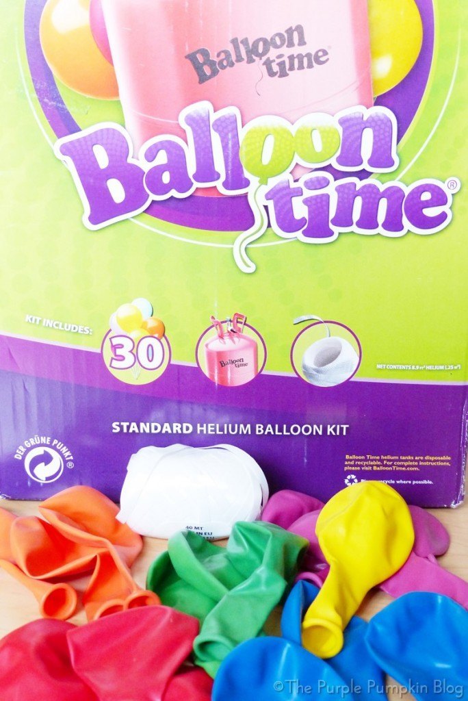 Snowflakes Balloon Display with Balloon Time