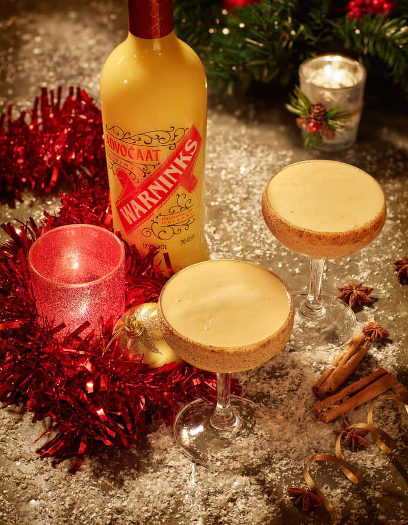 How To Make A Snowball Drink - A Classic Christmas Cocktail!
