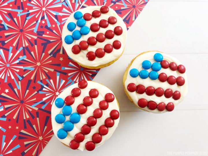 Simple To Make American Flag Cupcakes For 4th Of July!