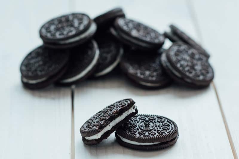 Fun and Easy to Make Candy-Coated Rainbow Unicorn Oreos!