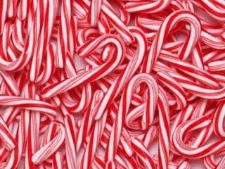 How To Make Peppermint Bark - A Classic Holiday Candy!