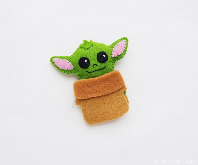Make Your Own DIY Baby Yoda Plush! Cute Mini Felt Baby Yoda Tutorial