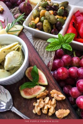 How to Assemble An Italian Charcuterie Board For Entertaining