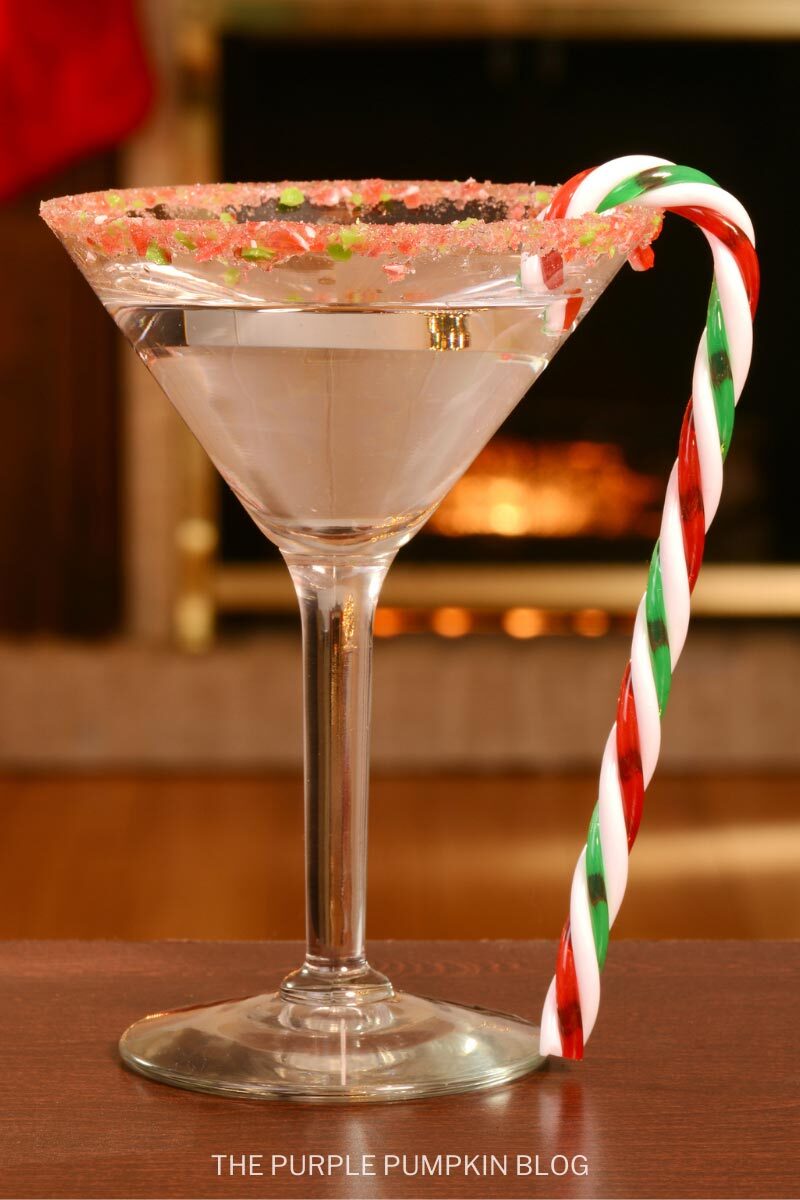 15+ Festive Christmas Cocktail Recipes | Holiday Cocktails