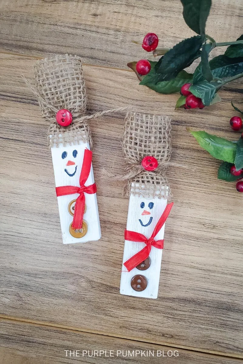 Simple & Rustic Wood Block Snowman Craft (Jenga Block Craft)