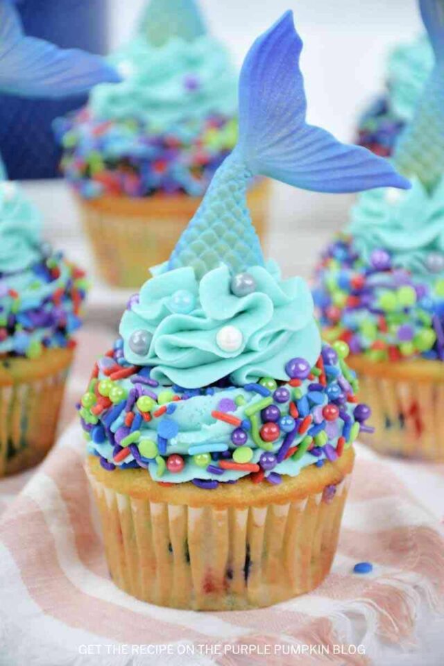 Little Mermaid Cupcakes with Fondant Mermaid Tails