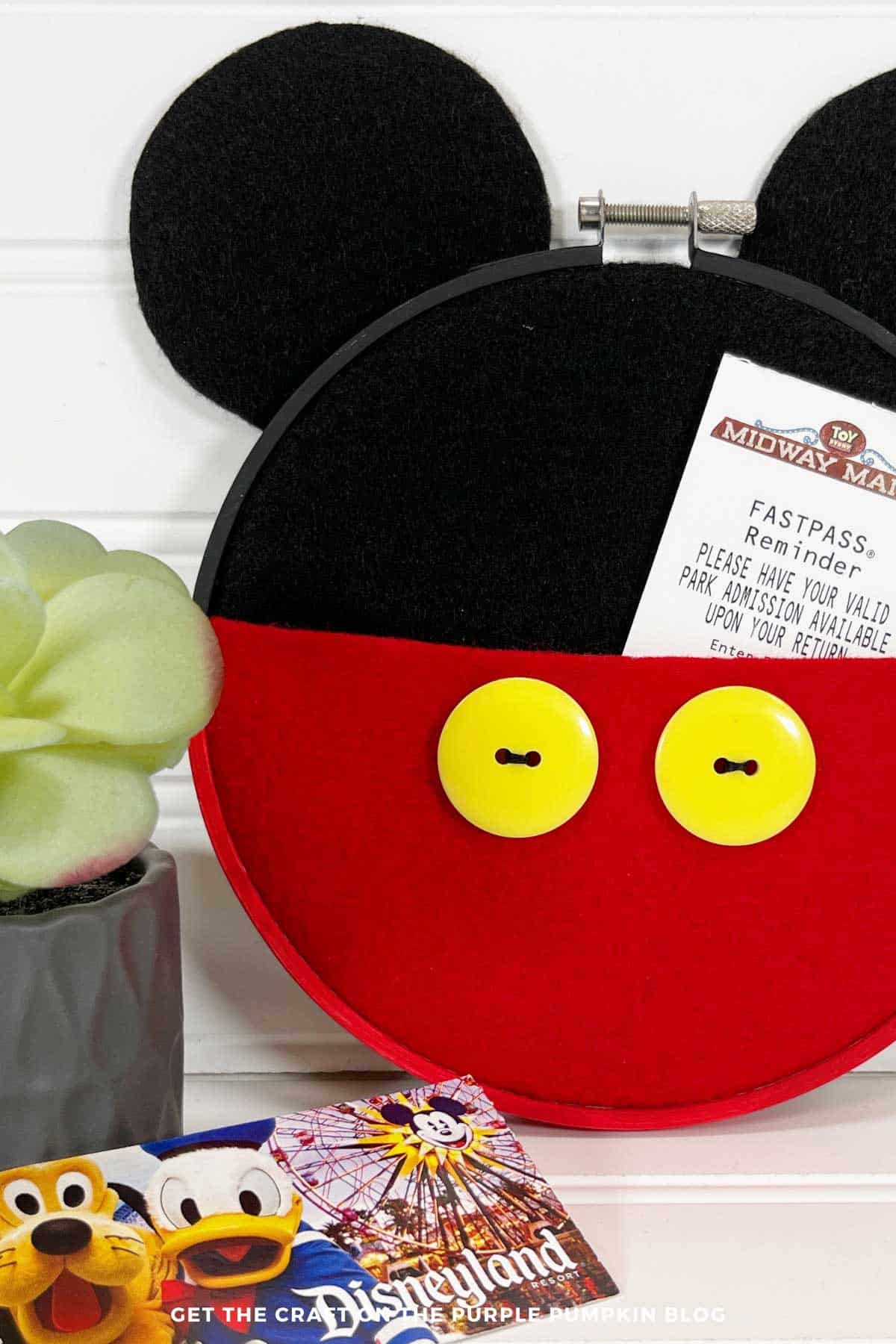 Disney Mickey Mouse Pocket Organizer Craft - Easy DIY