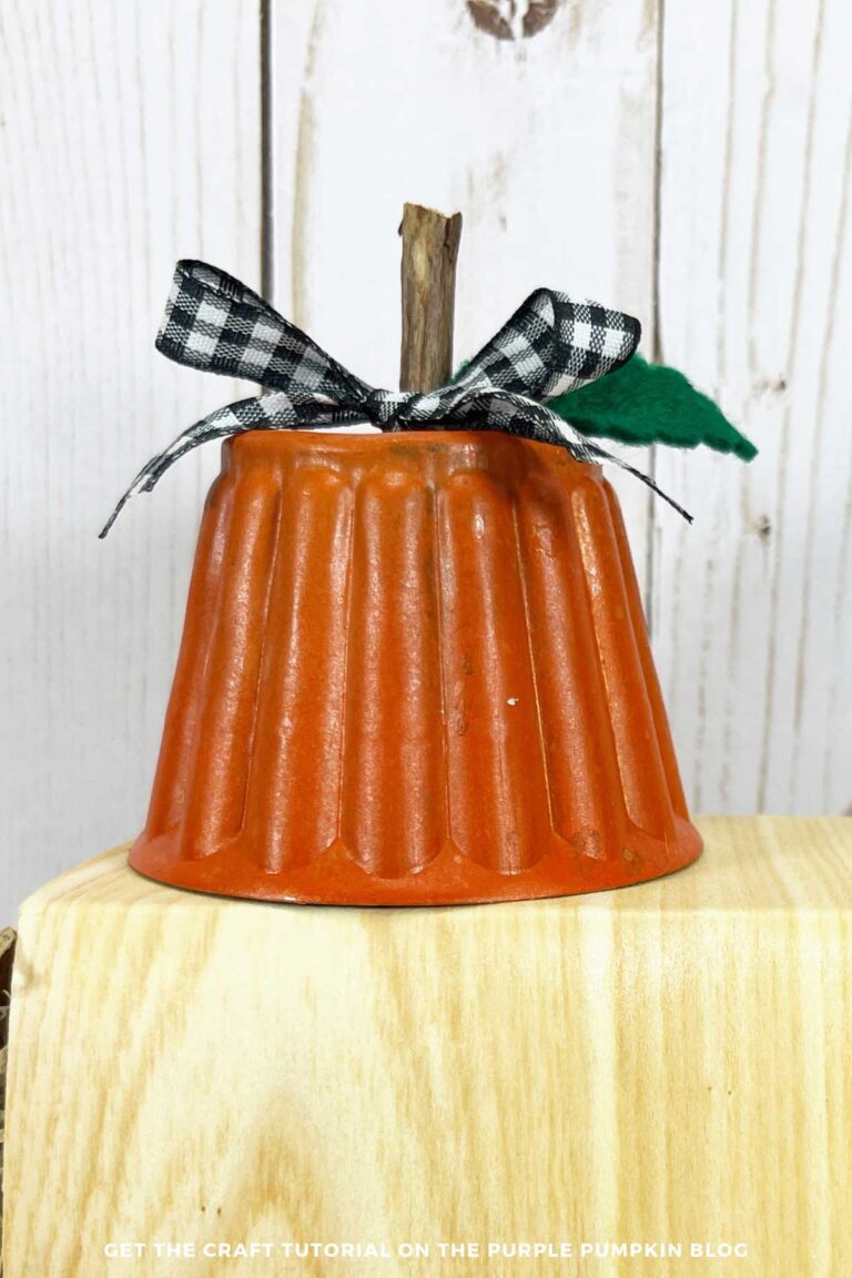 Upcycled Mini Cake Pan Pumpkins Craft