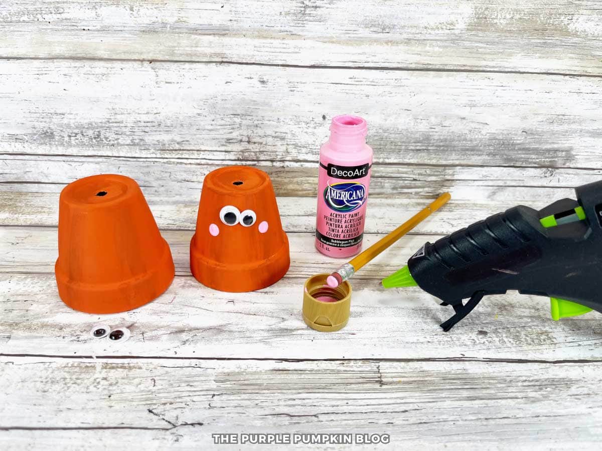 Easy DIY Terracotta Clay Pot Jack-o'-Lanterns Craft