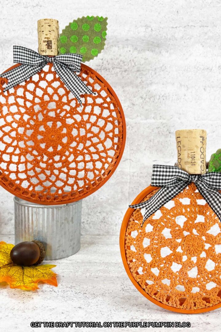 Easy Embroidery Hoop Lace Pumpkins Craft (Fall Crafts)